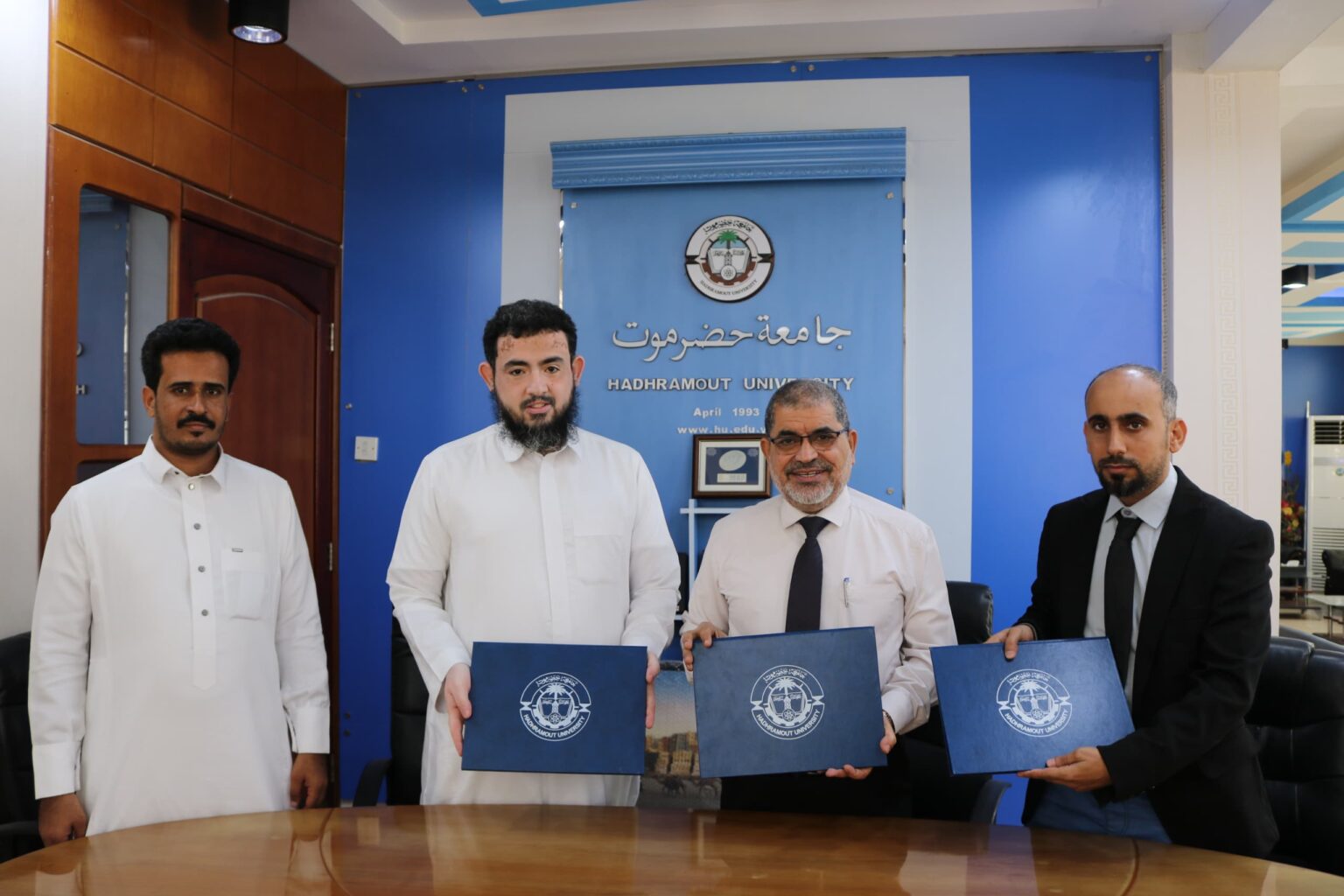 Hadhramout University Signs Agreement for Scholarship Seats with Nahd ...